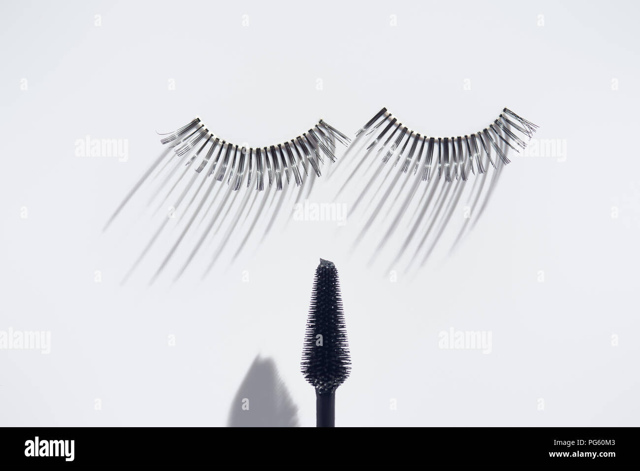 Set for eyelashes hi-res stock photography and images - Alamy
