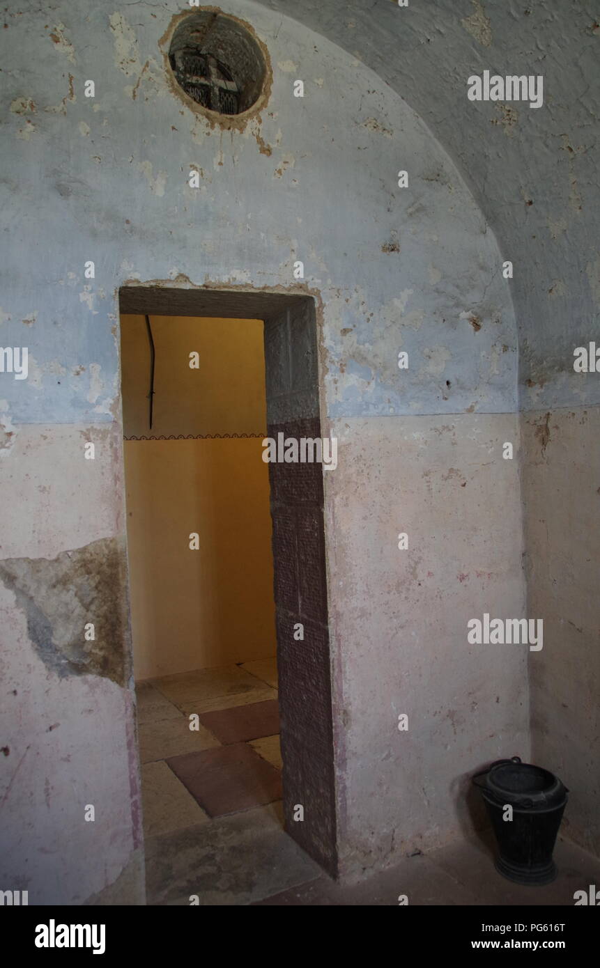 Jedburgh prison. John o' groats (Duncansby head) to lands end. End to ...