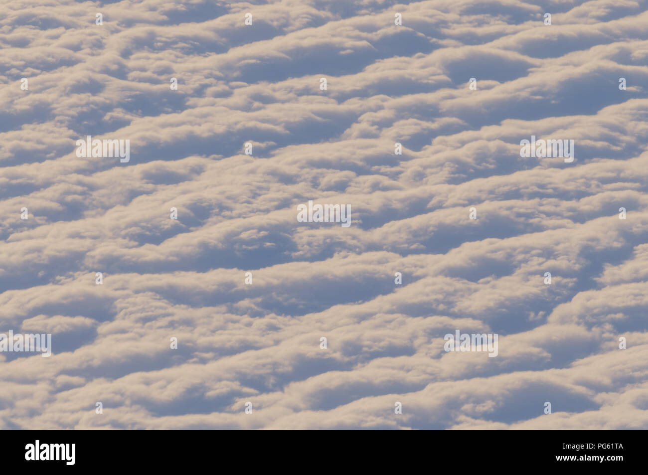 Altitude high clouds background hi-res stock photography and images - Alamy