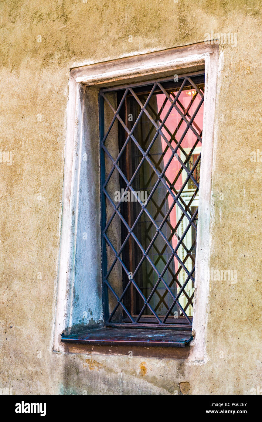 Recessed window hi-res stock photography and images - Alamy
