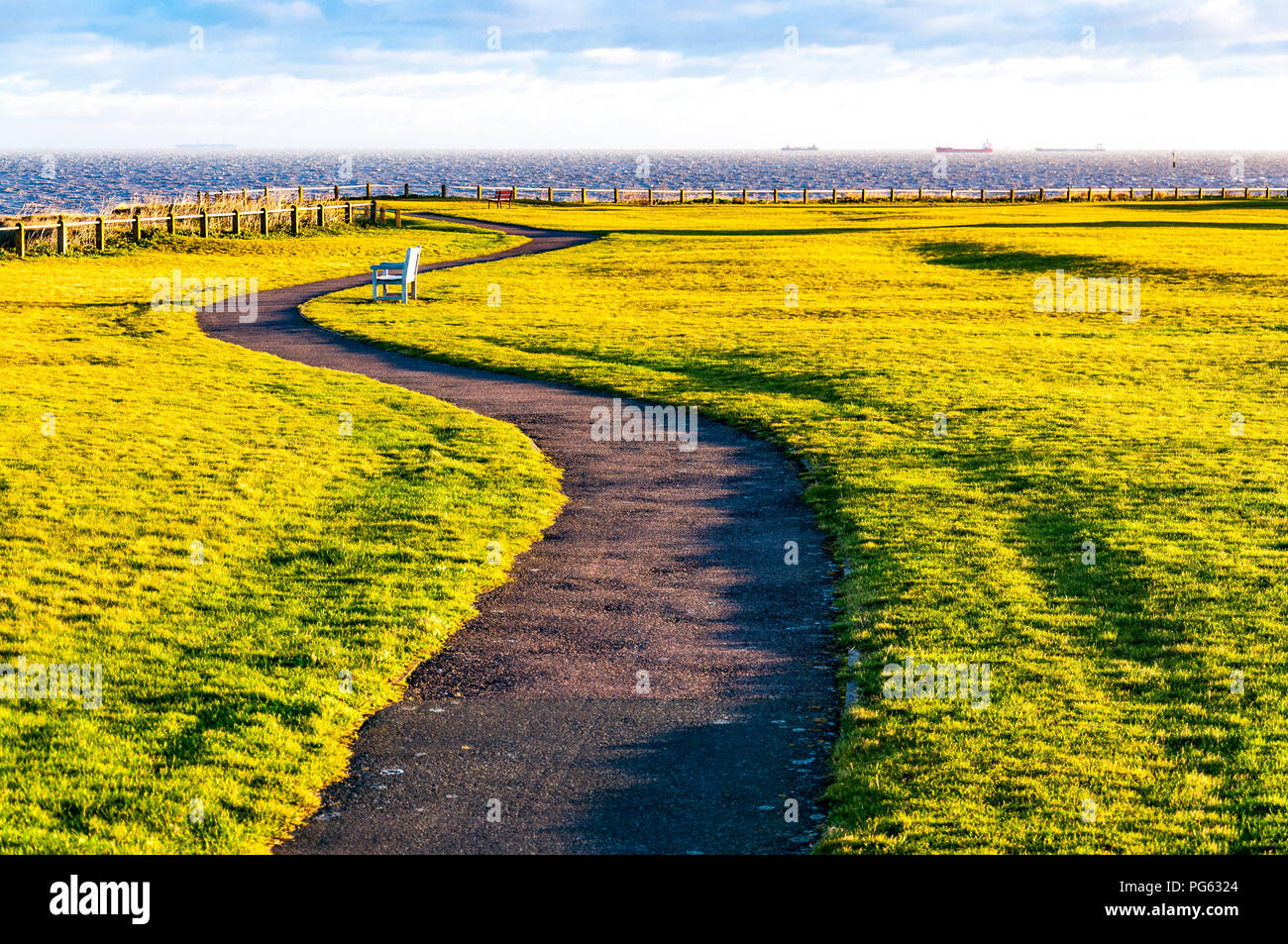 Winding pathways hi-res stock photography and images - Alamy