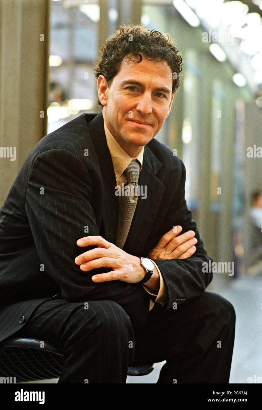 American culture 1990s hi-res stock photography and images - Alamy