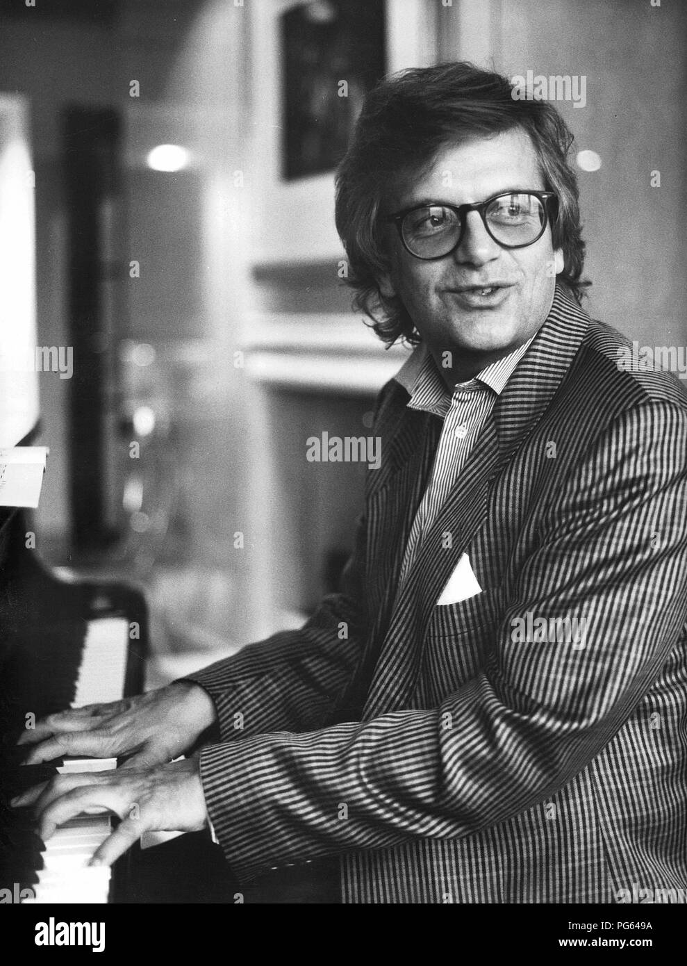 Frantz hi-res stock photography and images - Alamy