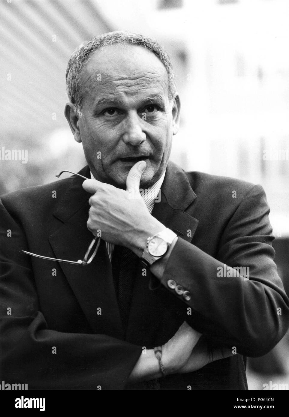 1935 1994 Black and White Stock Photos & Images - Alamy