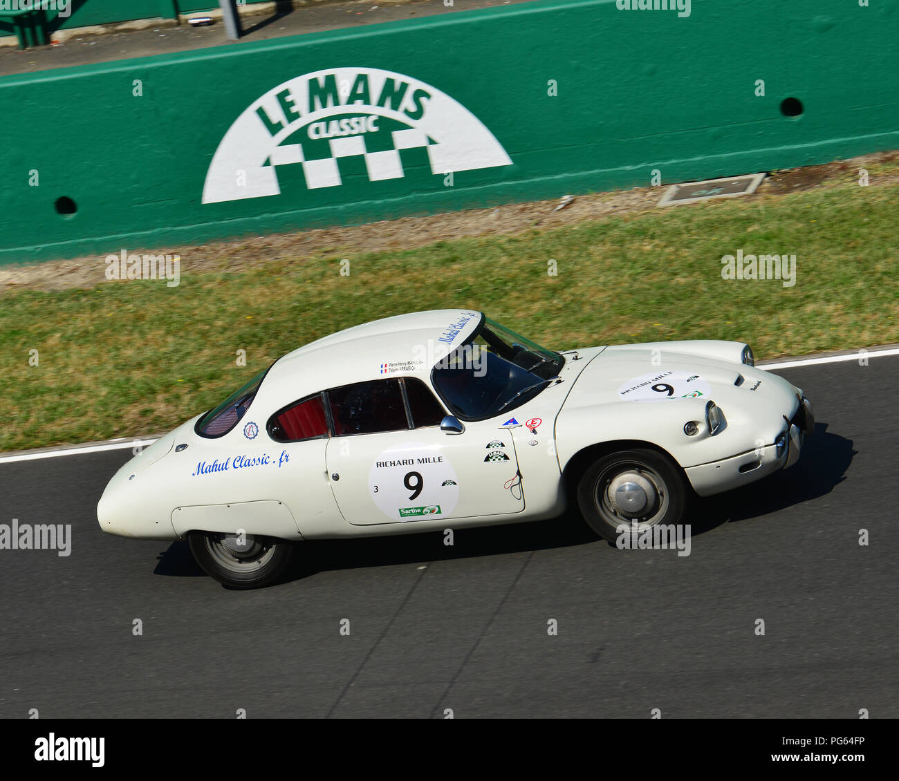 Deutsch bonnet hbr barquette hi-res stock photography and images - Alamy