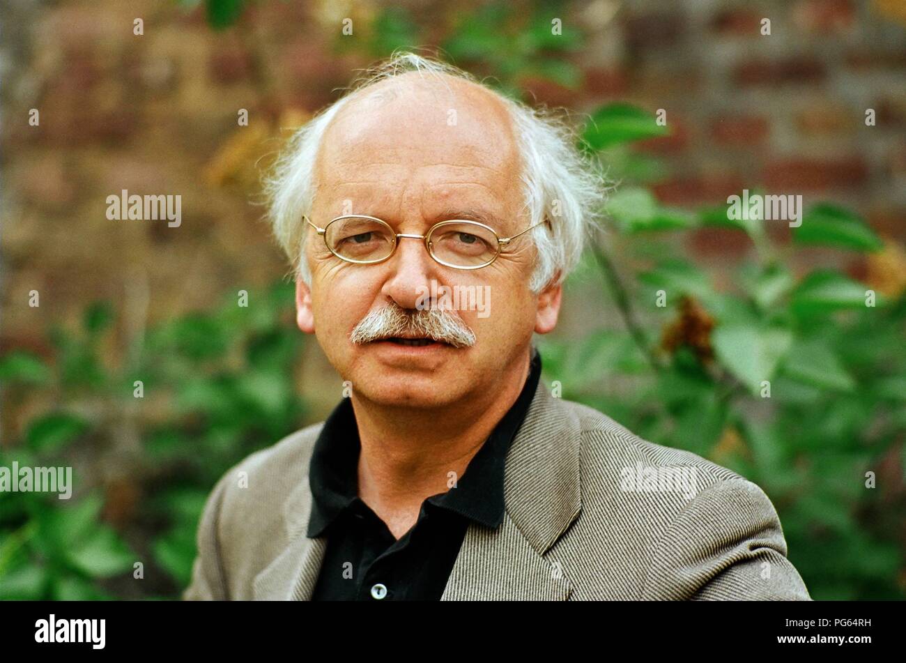 Cultural advisor hi-res stock photography and images - Alamy