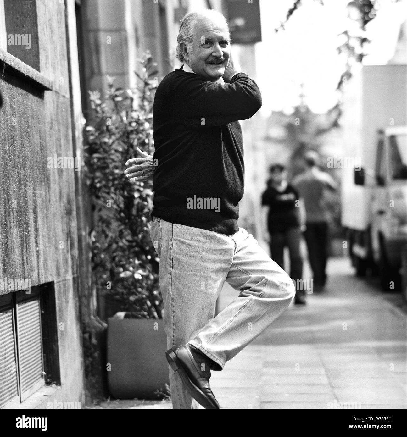 Carlos Fuentes, Mexican writer Stock Photo - Alamy