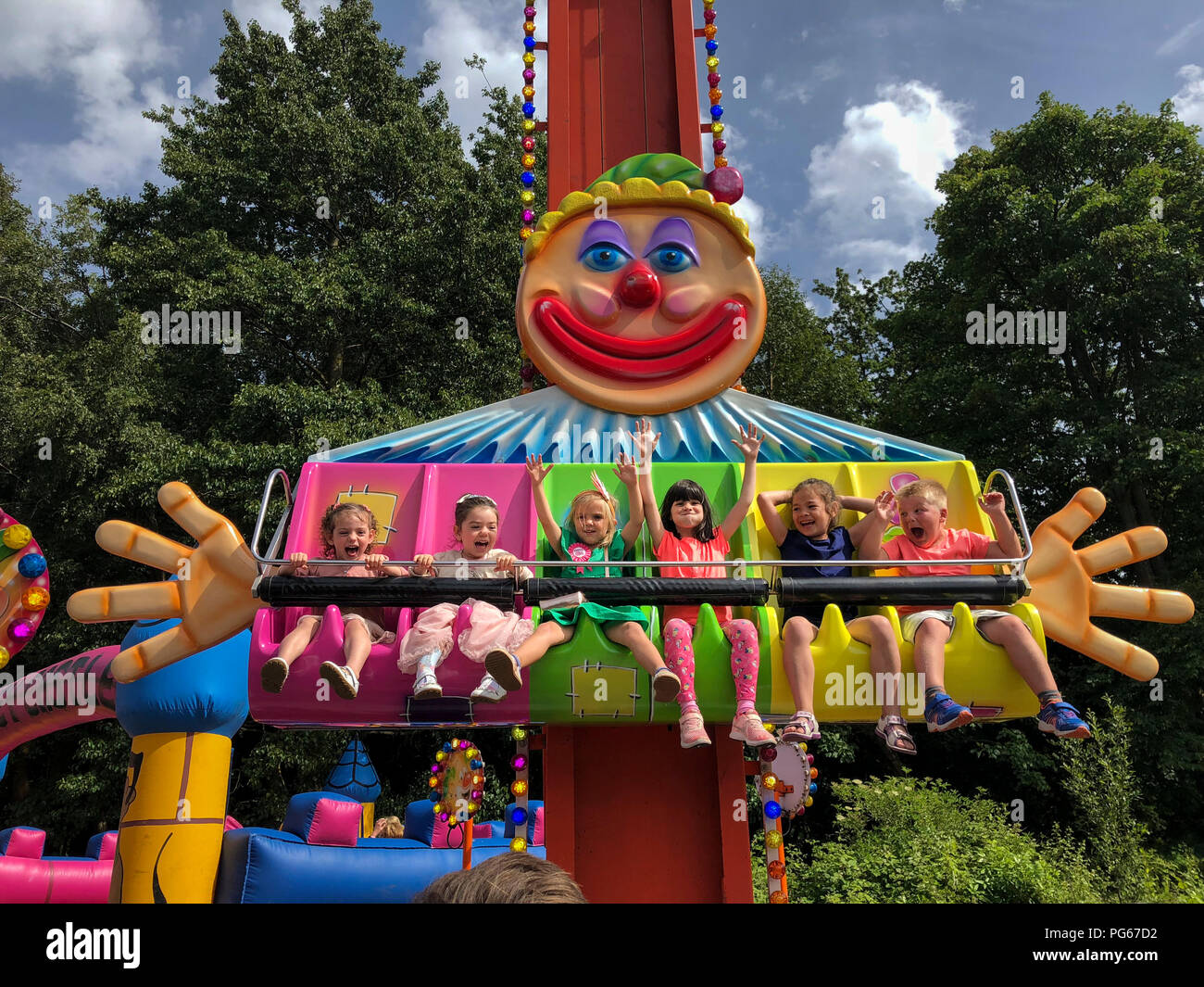 Theme park ride hi-res stock photography and images - Alamy