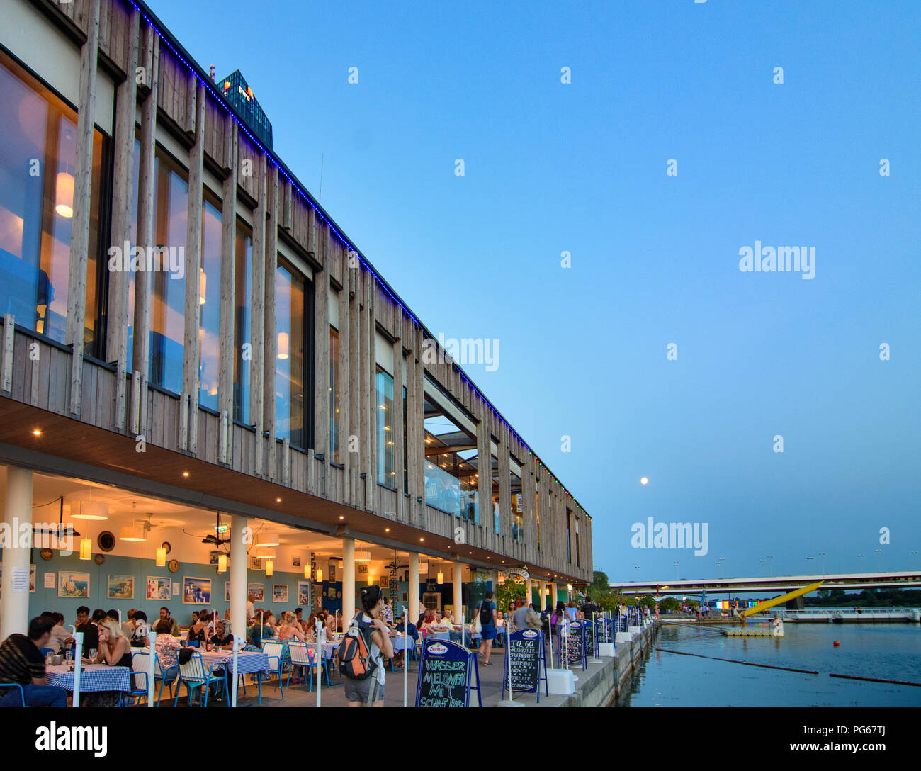 Wien, Vienna: restaurant at pleasure area „Copa Cagrana“, river Neue ...