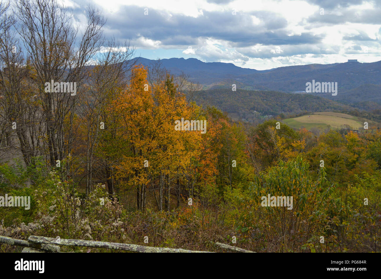 Western north carolina landscape hi-res stock photography and images ...