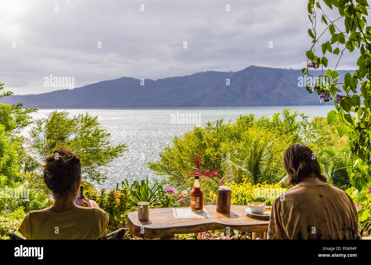 Lago laguna de apoyo hi-res stock photography and images - Alamy
