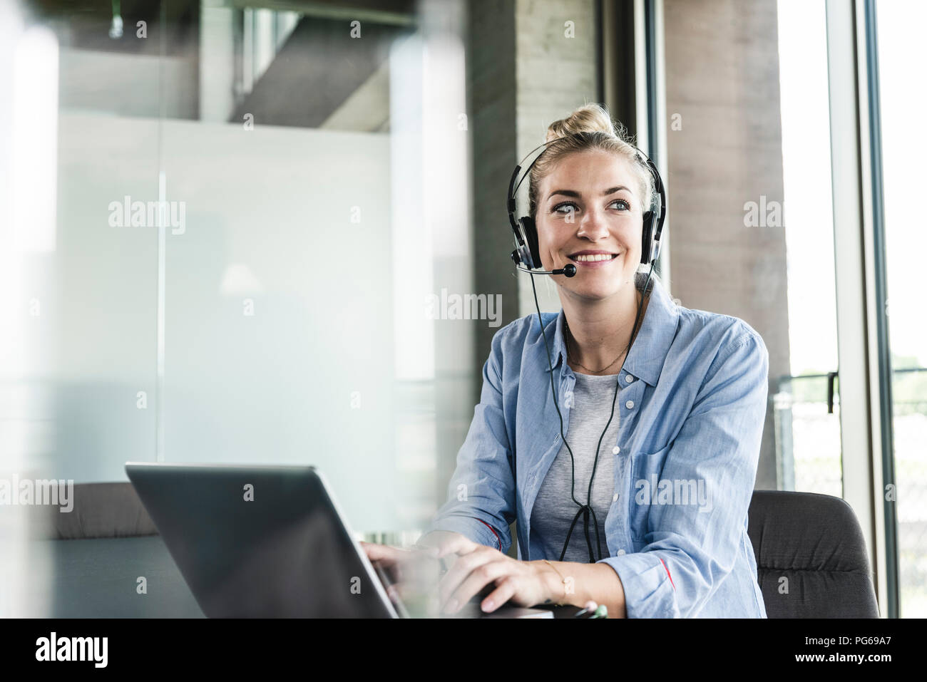 Call ups hi-res stock photography and images - Alamy