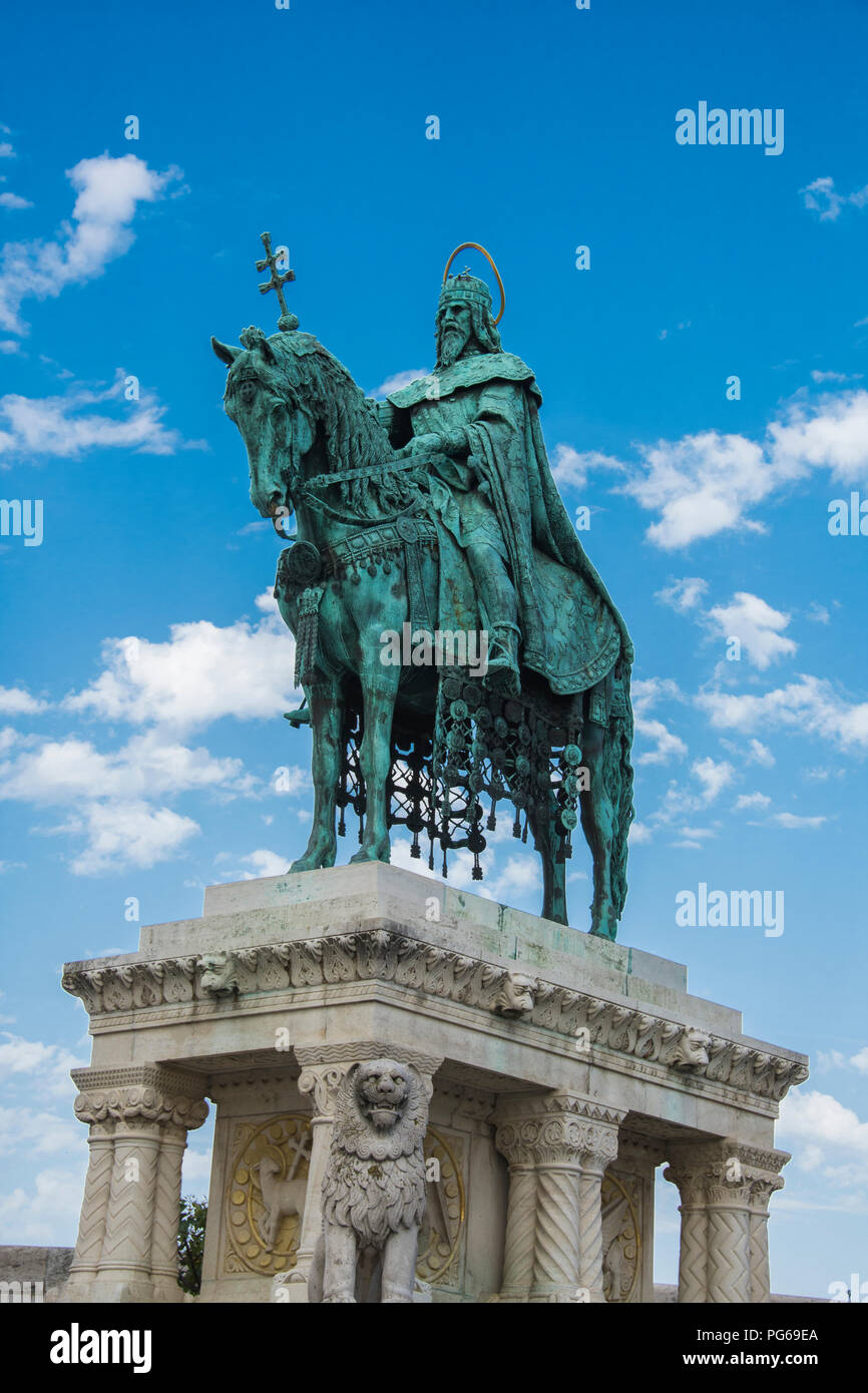 Statue of St. Istvan Stock Photo - Alamy