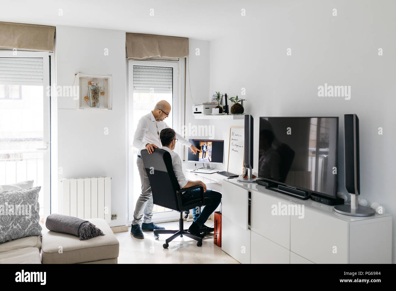 Working desktop hi-res stock photography and images - Alamy