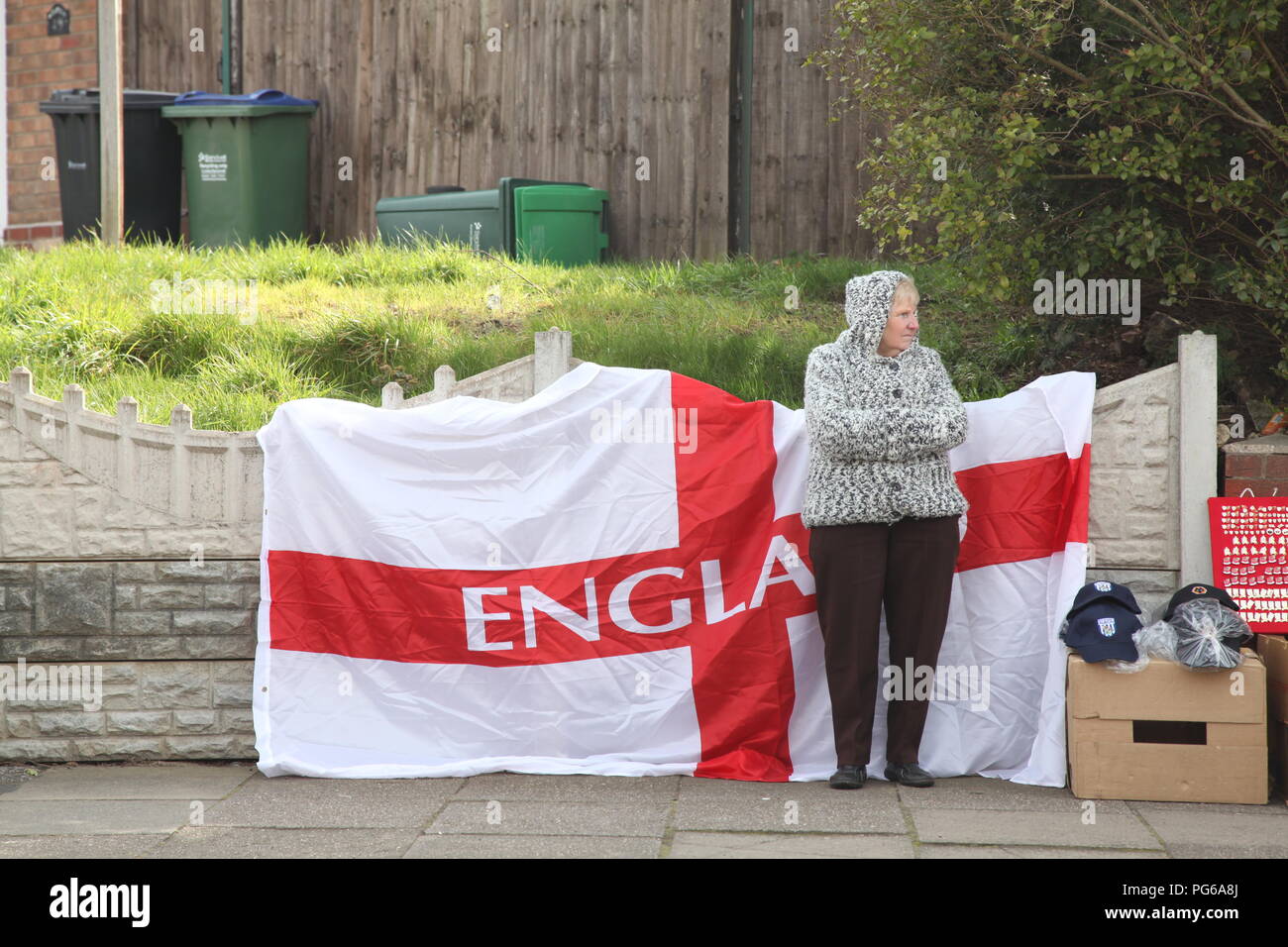 Painted faces with the england flag hi-res stock photography and images ...