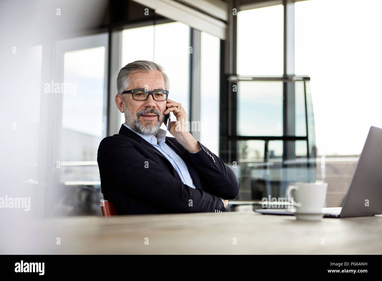 Cell sit hi-res stock photography and images - Alamy