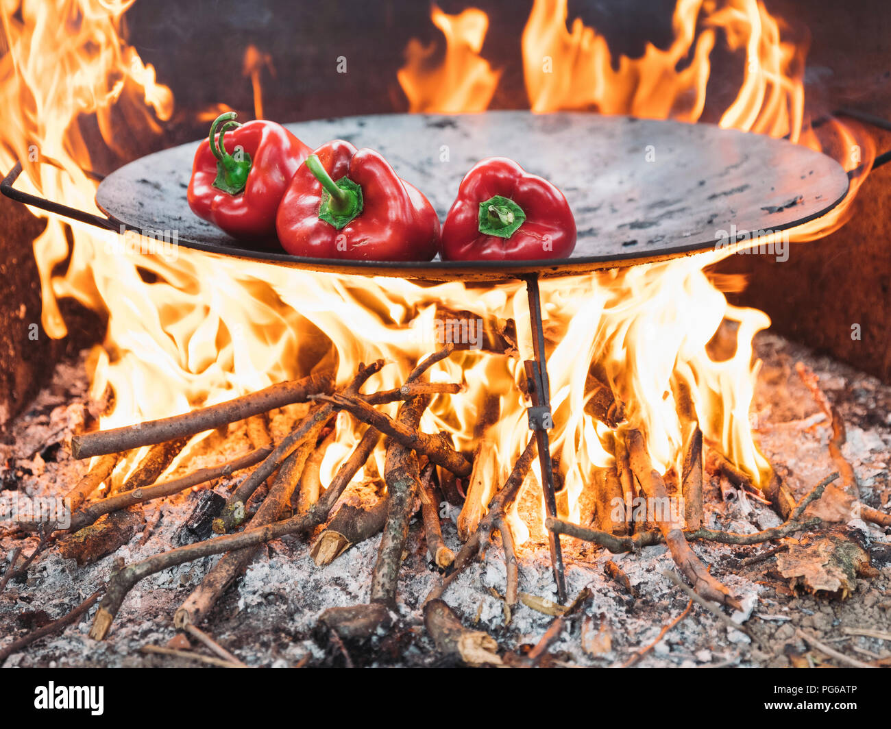 Red barbecue hi-res stock photography and images - Alamy