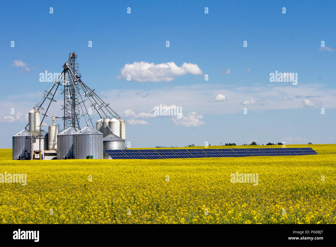Solar tank hi-res stock photography and images - Alamy