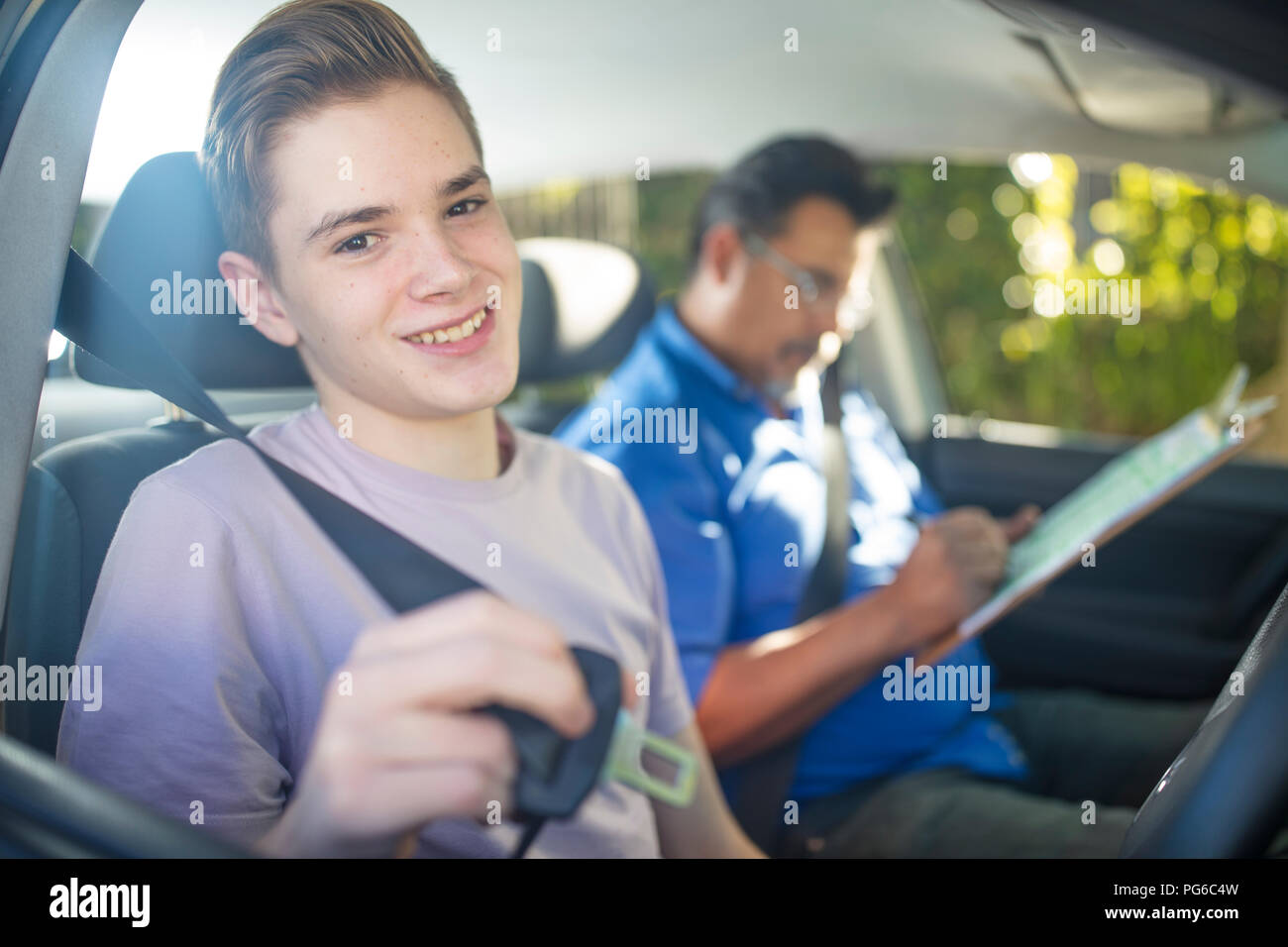 Children seat belts car hi-res stock photography and images - Alamy