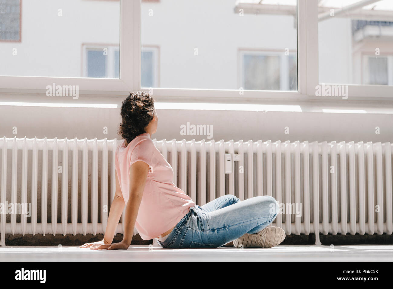 Ground view looking up hi-res stock photography and images - Alamy