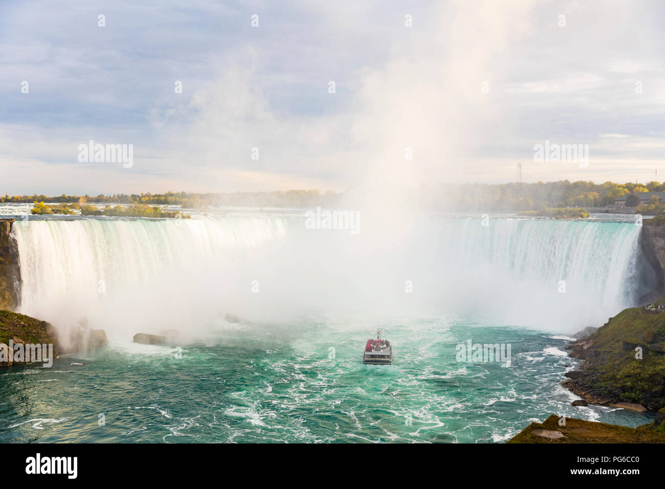 Niagara river boat hi-res stock photography and images - Alamy