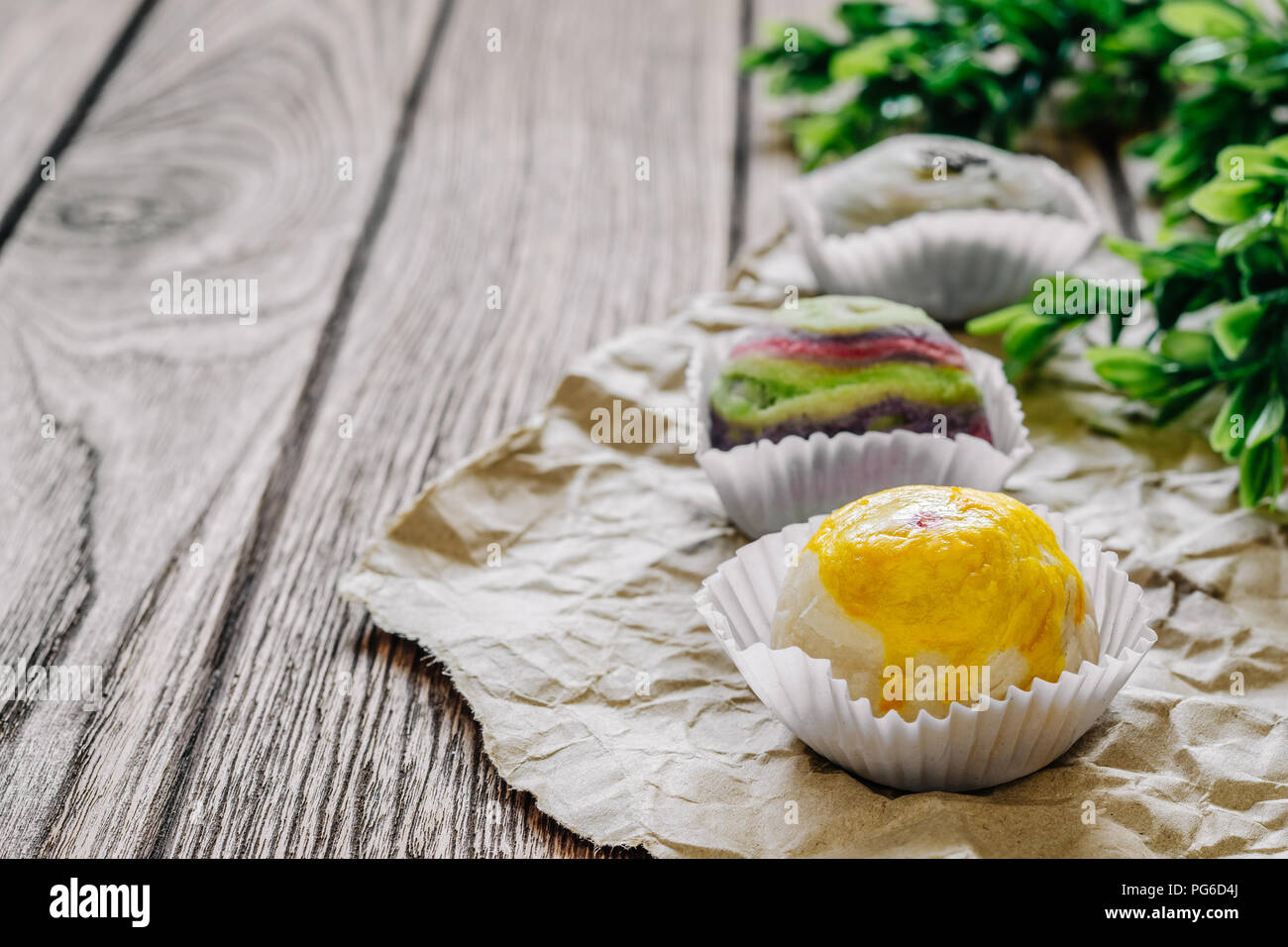 Traditional chinese pastries hi-res stock photography and images - Alamy