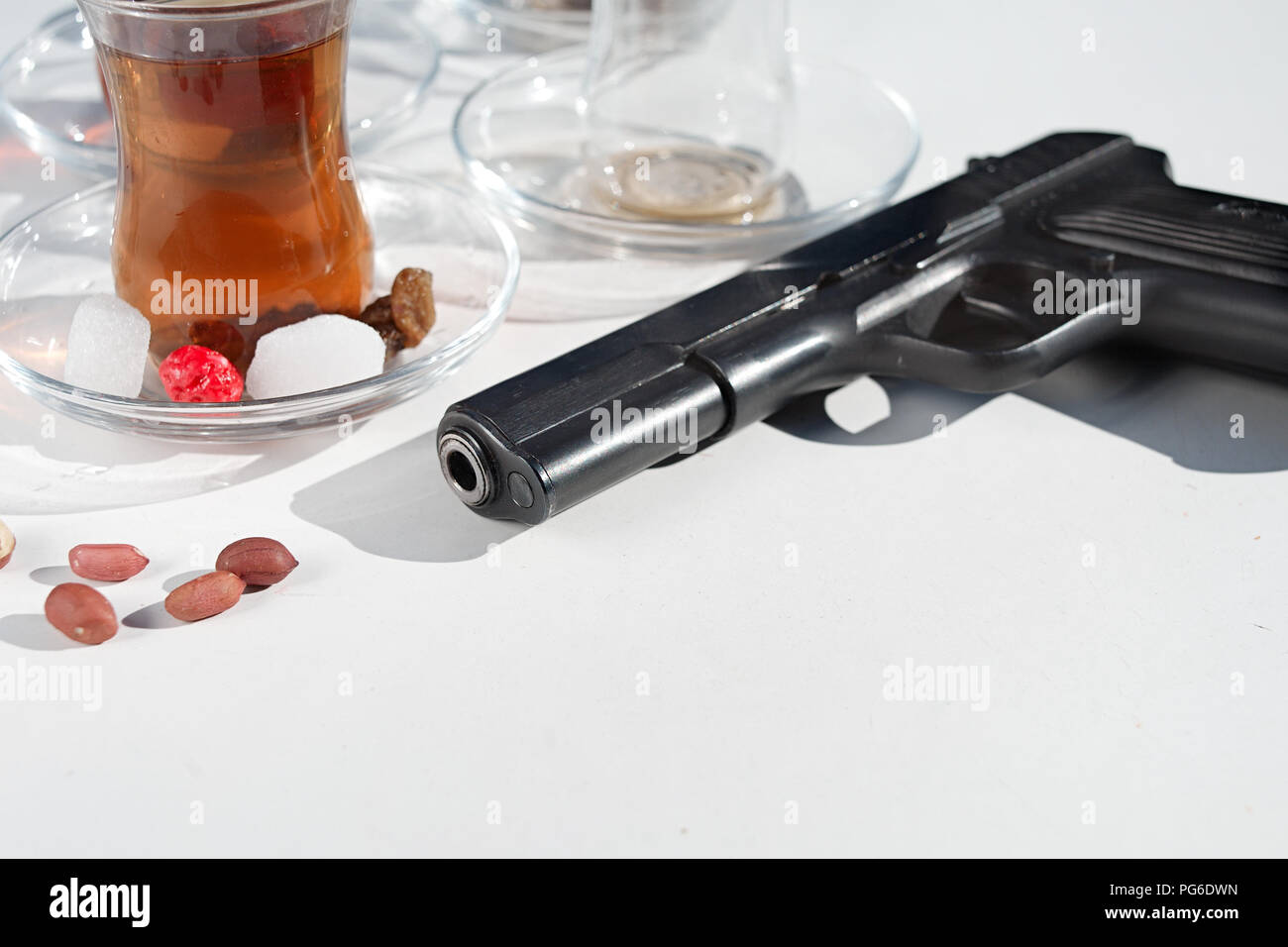Top gun top gun hi-res stock photography and images - Alamy