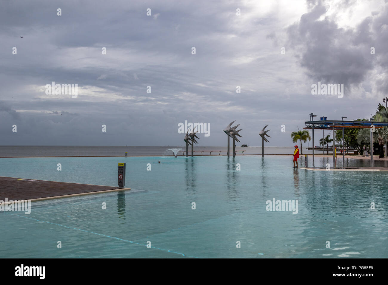 lagoon pool on Cairns esplanade Stock Photo - Alamy