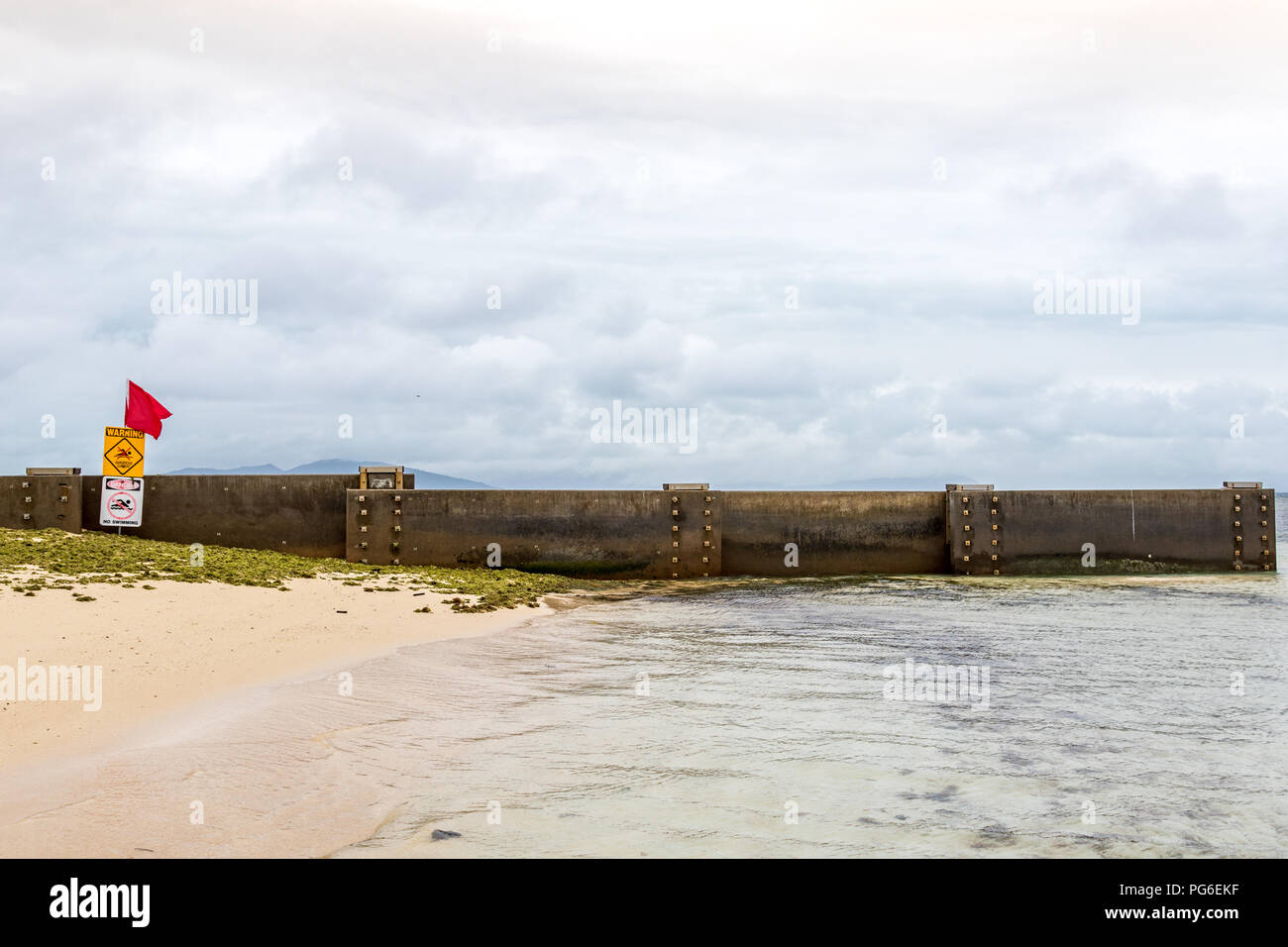 Break the wall hi-res stock photography and images - Alamy