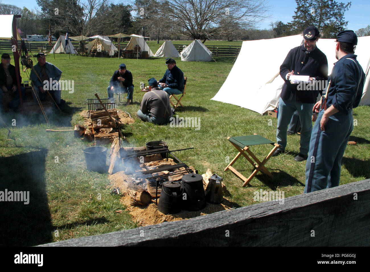 The Confederate Army camping during the American Civil War. Splitting ...