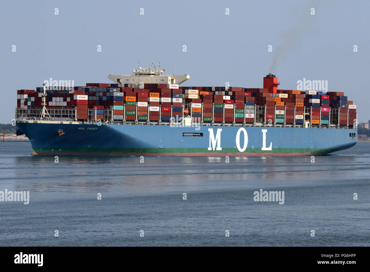 The container ship MOL Trust leaves the port of Rotterdam on 27 July ...