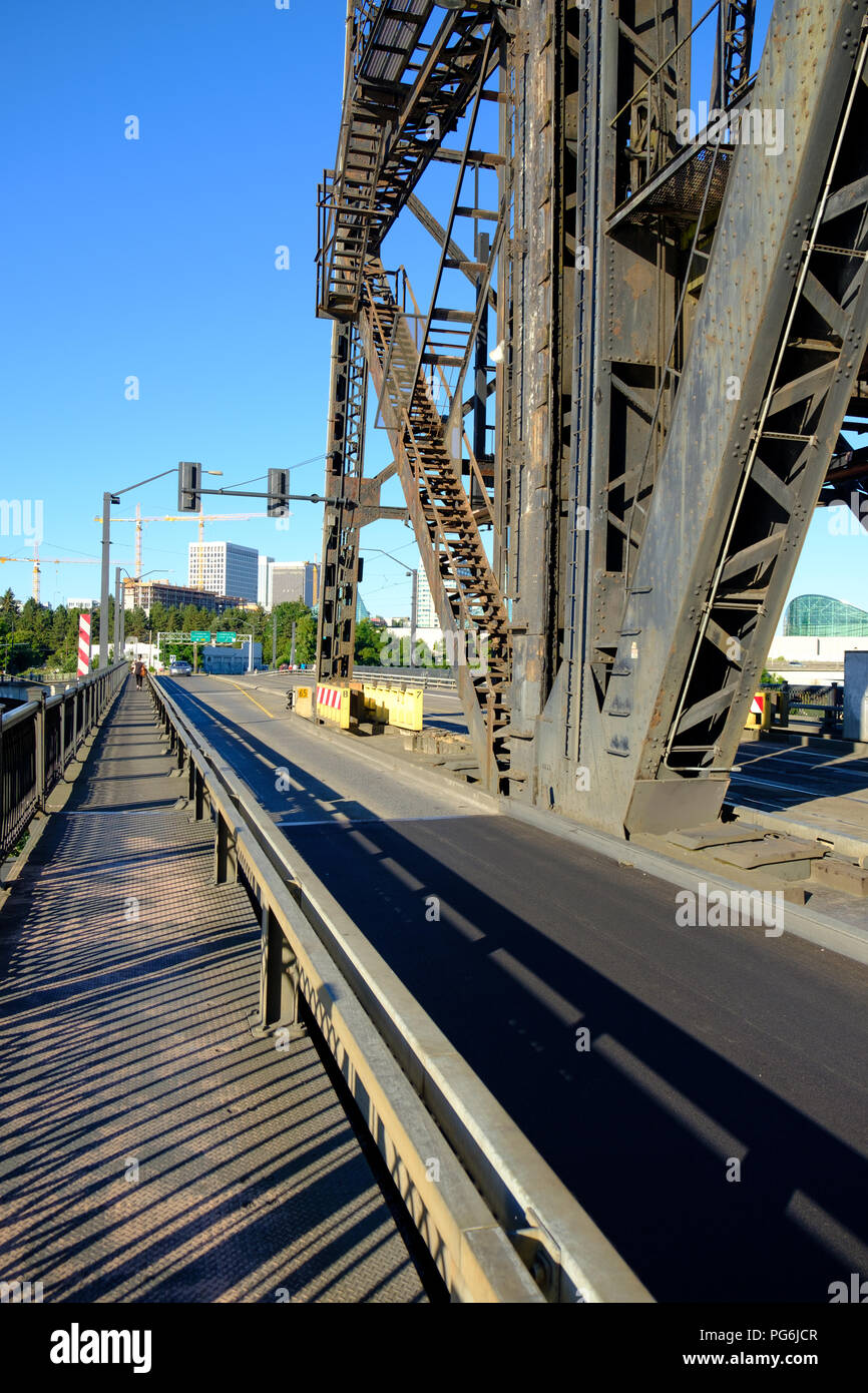 Steel vertical lift truss bridge hi-res stock photography and images ...