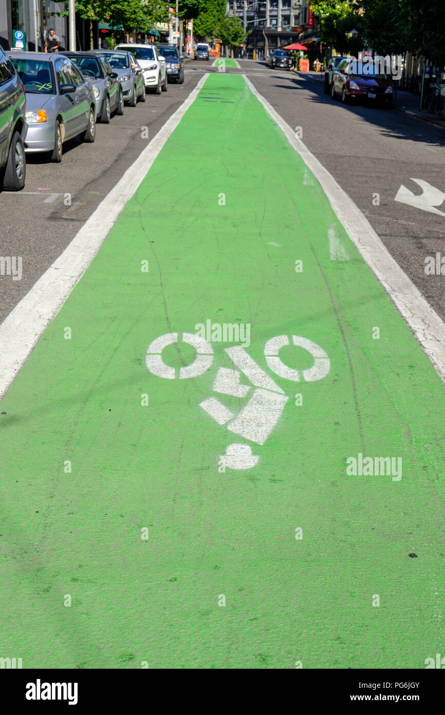 Portland cycle hi-res stock photography and images - Alamy