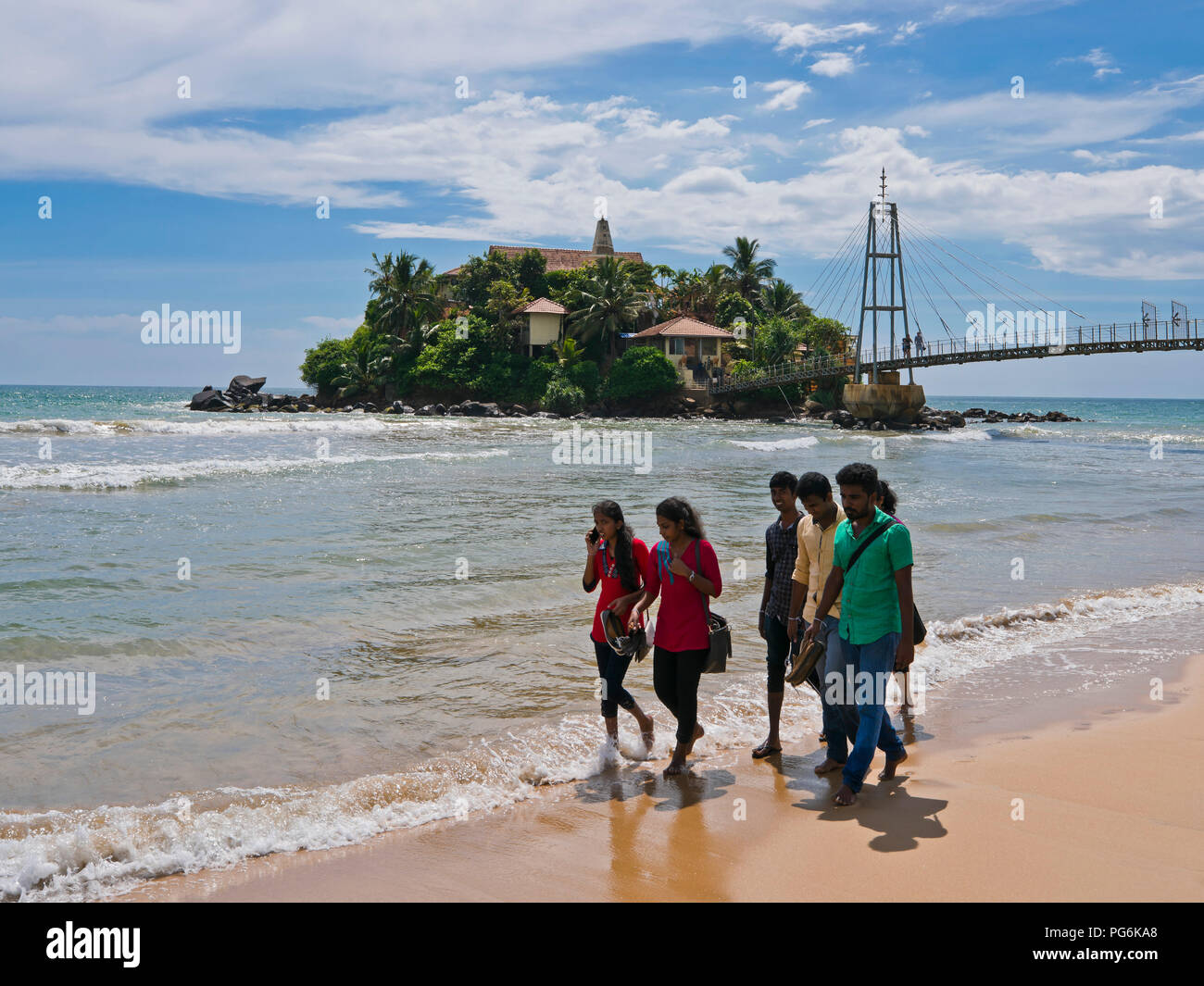 Paravi dupatha hi-res stock photography and images - Alamy