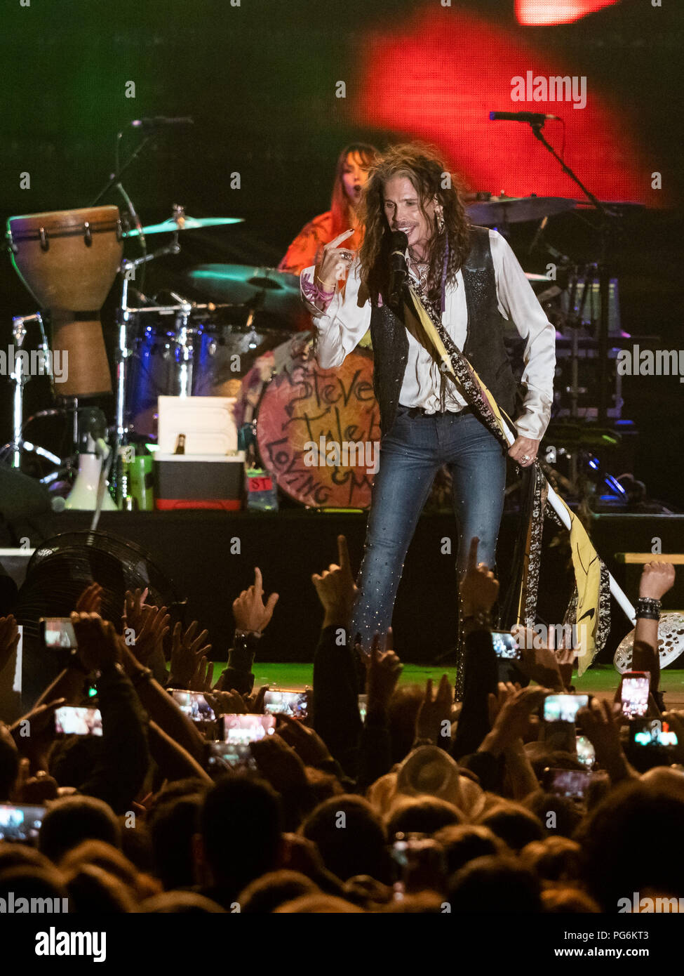 Nelson Mandela Music Tribute in Praia do Aterro, Portugal Featuring ...