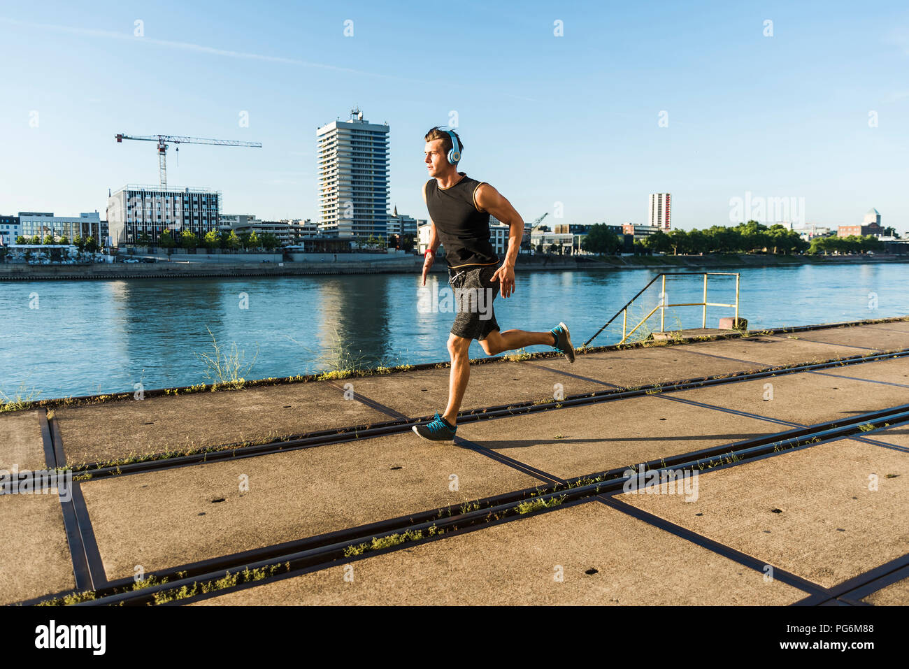 Young river city hi-res stock photography and images - Alamy