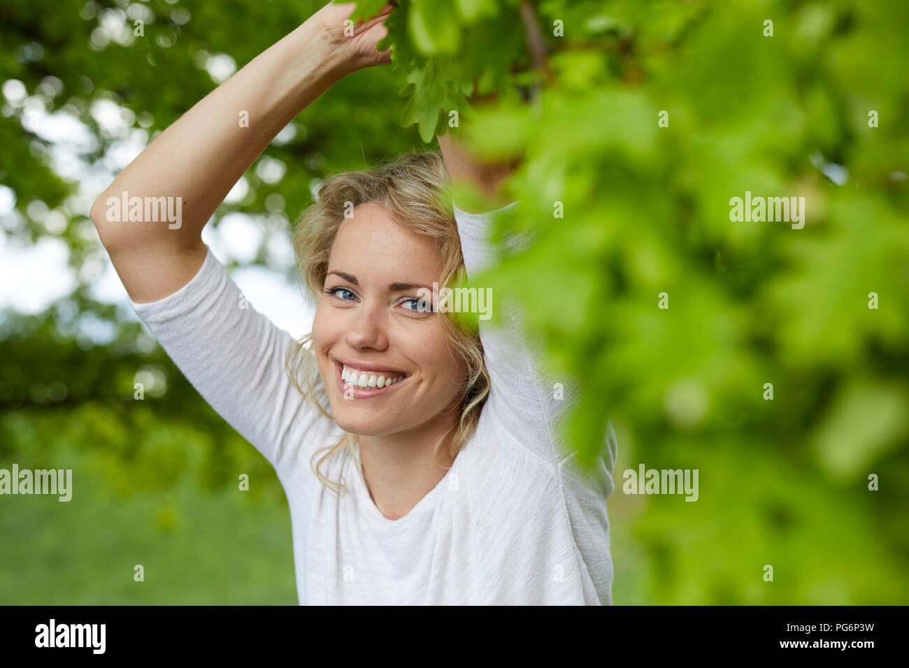 Relaxed nature hi-res stock photography and images - Alamy