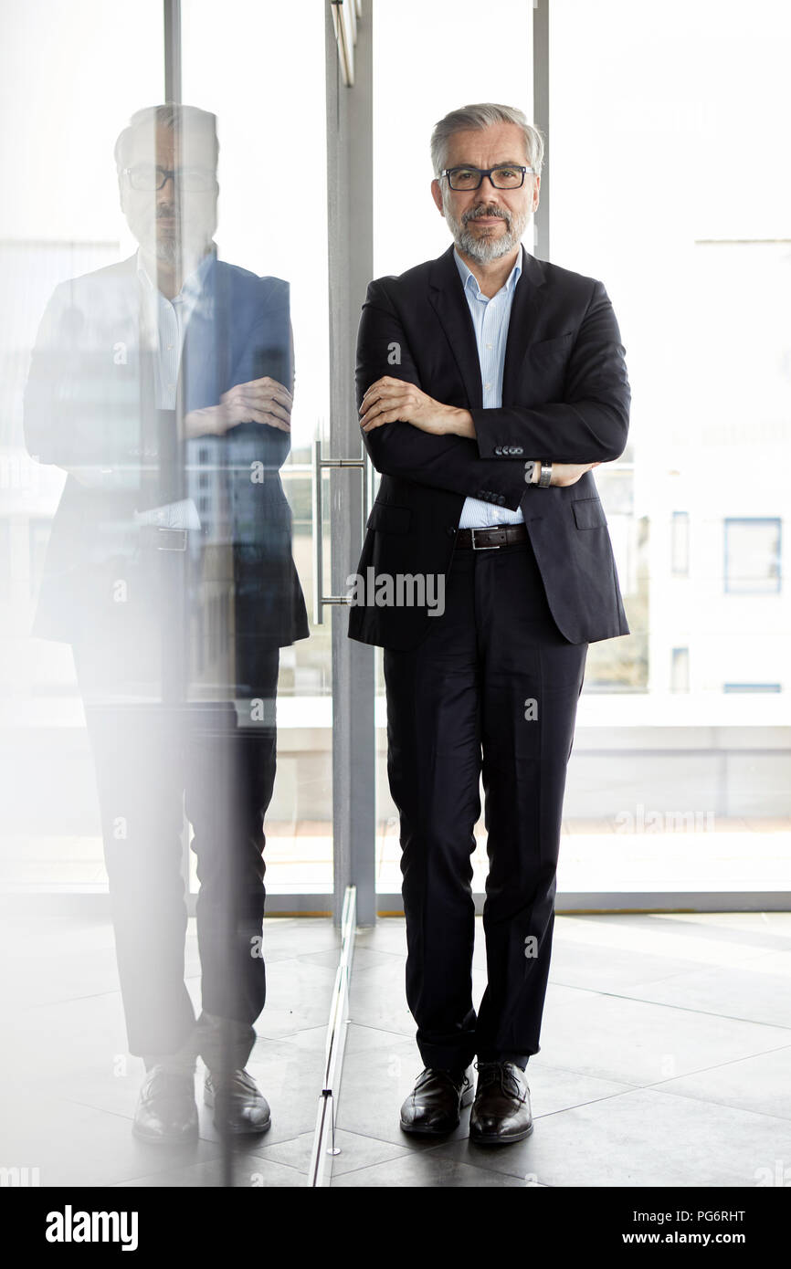 Work place man hi-res stock photography and images - Alamy