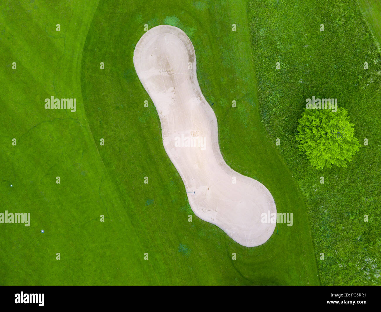 Aerial golf hole hi-res stock photography and images - Alamy