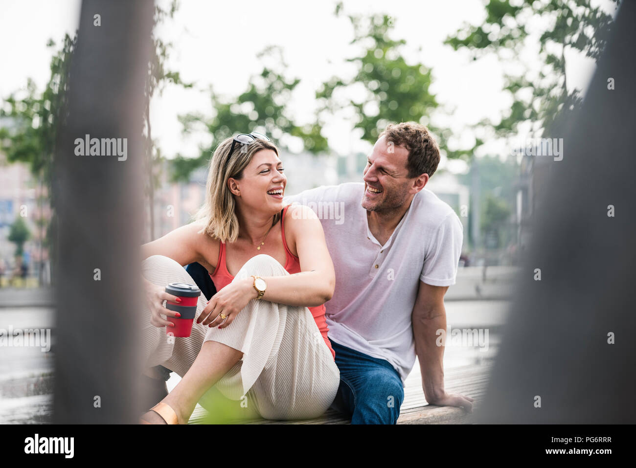 Happy benches hi-res stock photography and images - Alamy