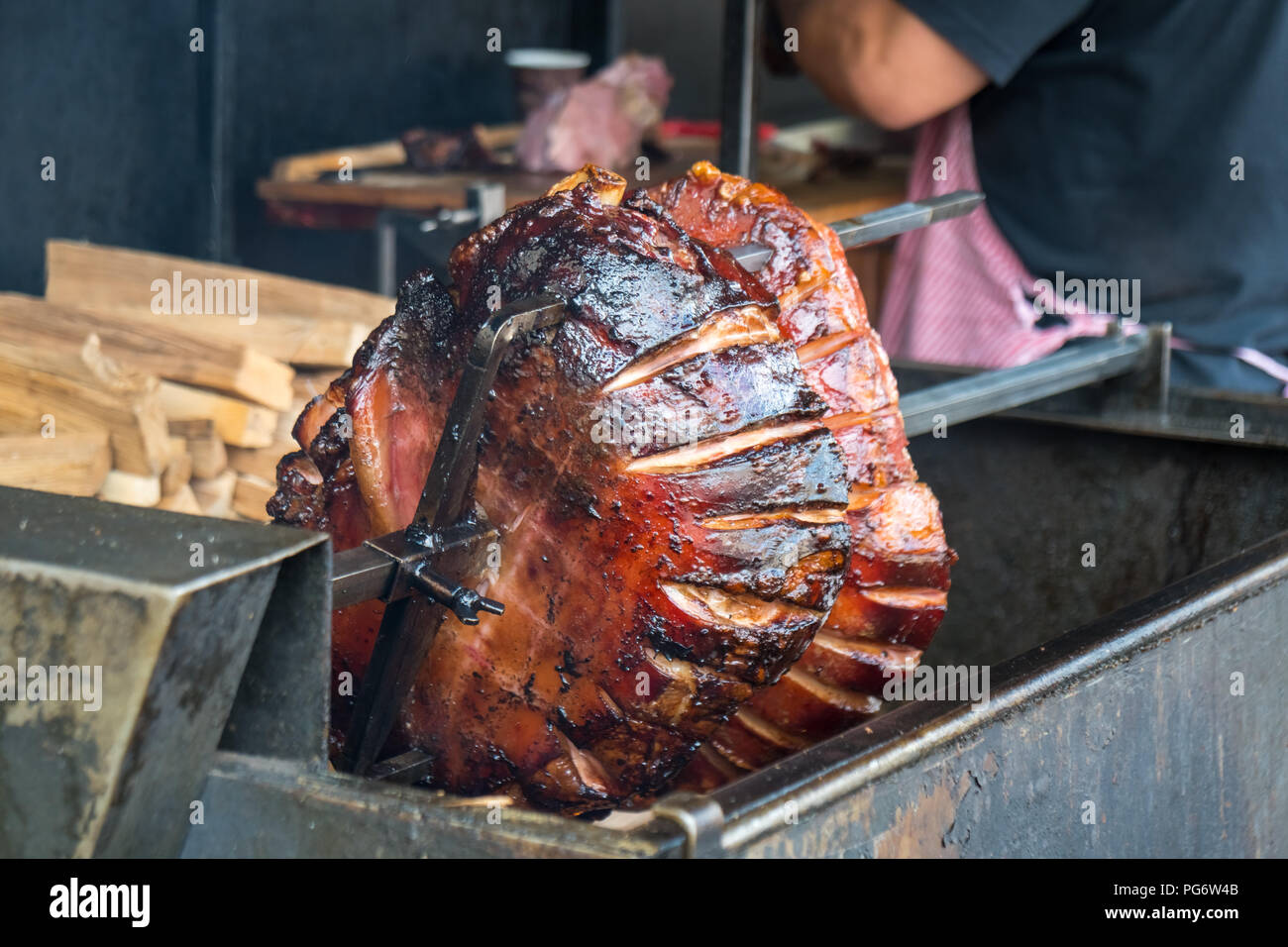 Pigs leg hi-res stock photography and images - Alamy
