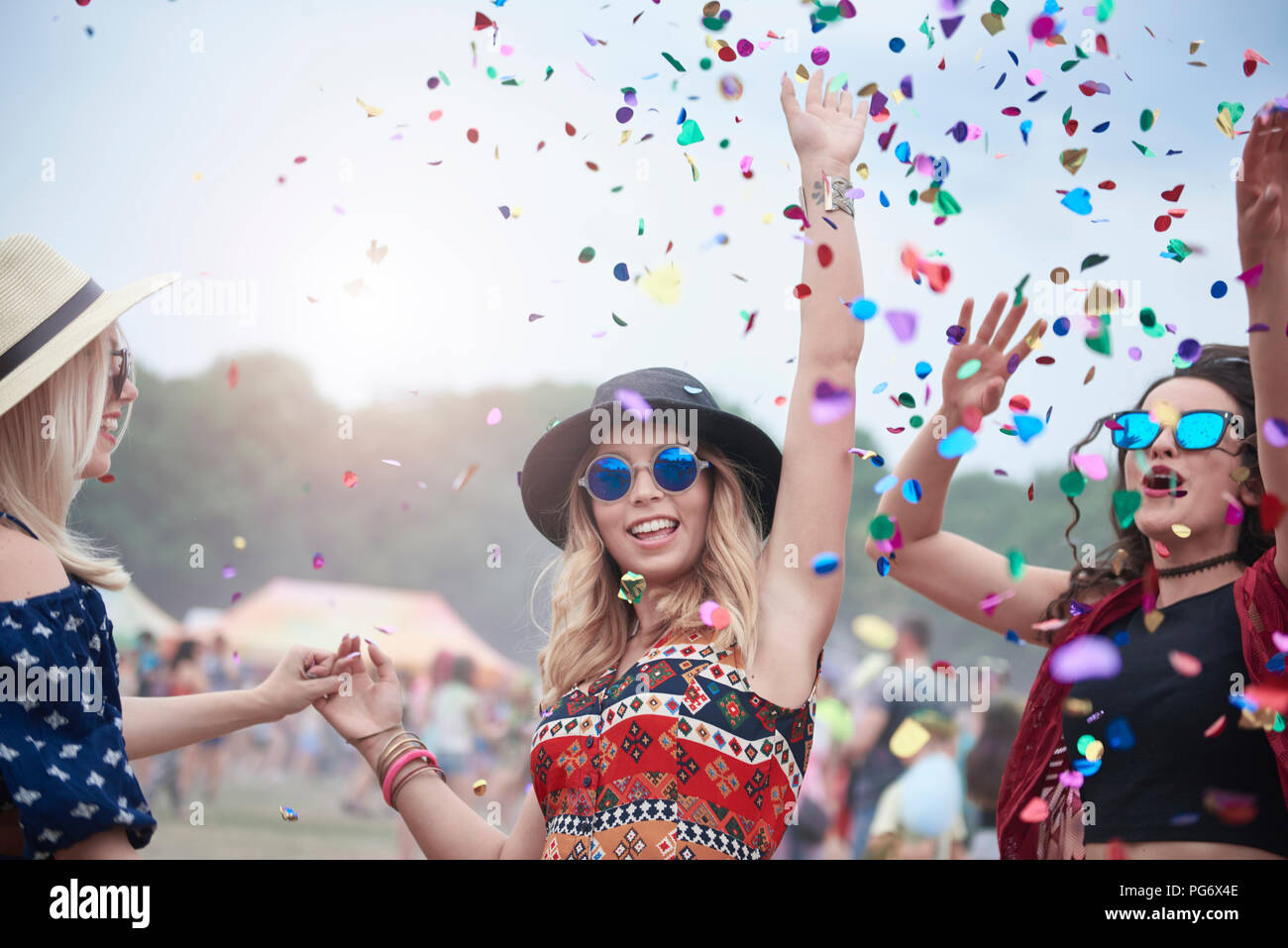 Confetti festival hi-res stock photography and images - Alamy