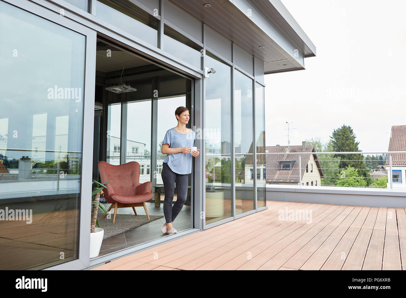 Looking up at roof hi-res stock photography and images - Alamy
