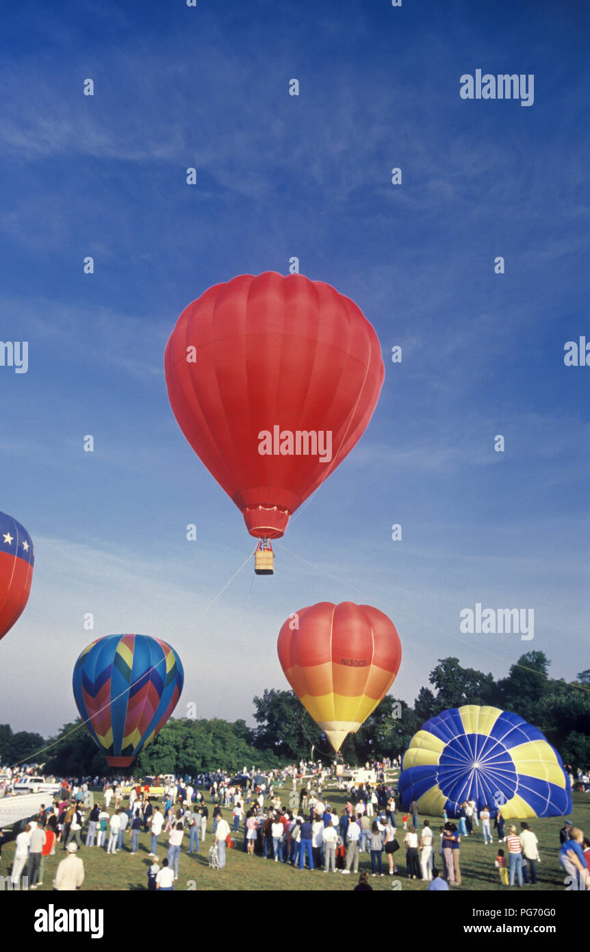 Historic balloons hi-res stock photography and images - Alamy