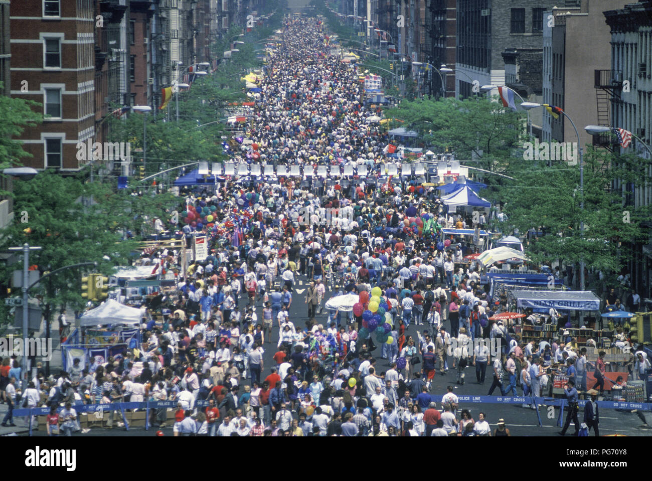 1989 HISTORICAL STREET SCENE INTERNATIONAL FOOD FAIR NINTH AVENUE ...