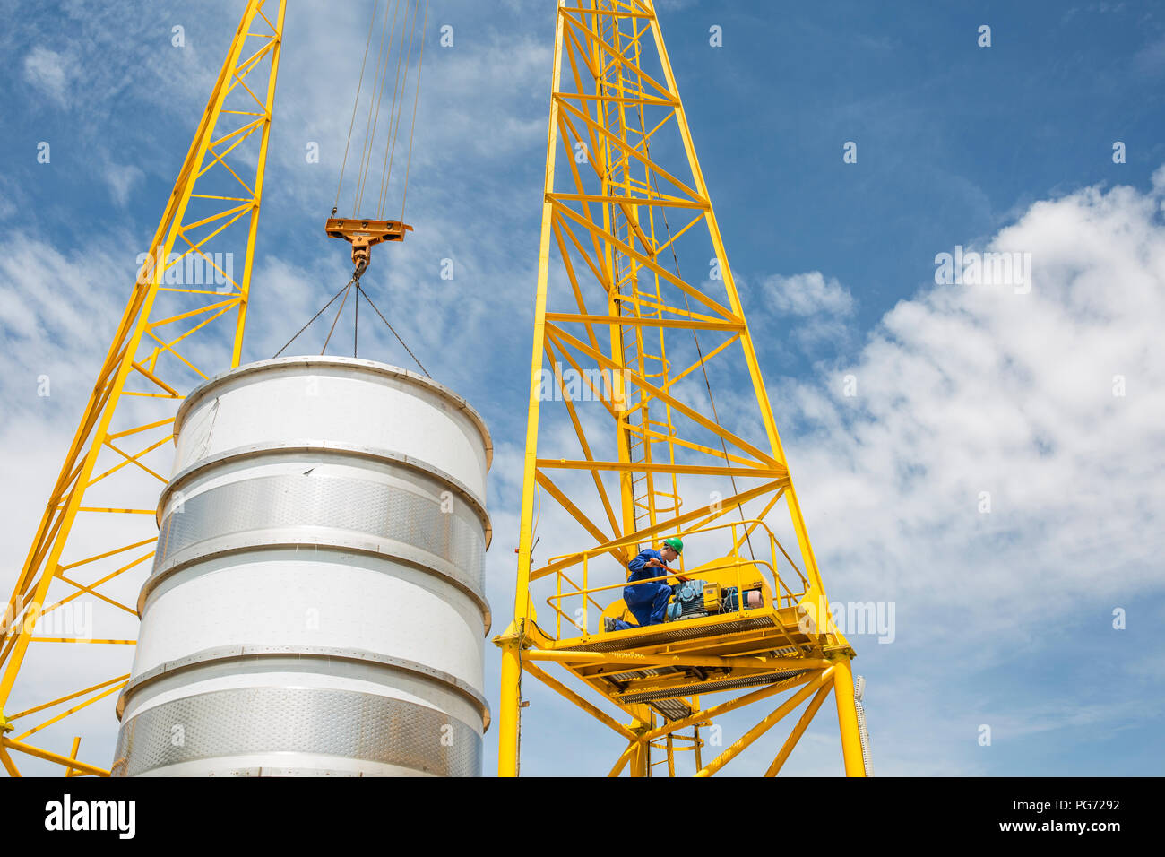 Crane tank hi-res stock photography and images - Alamy