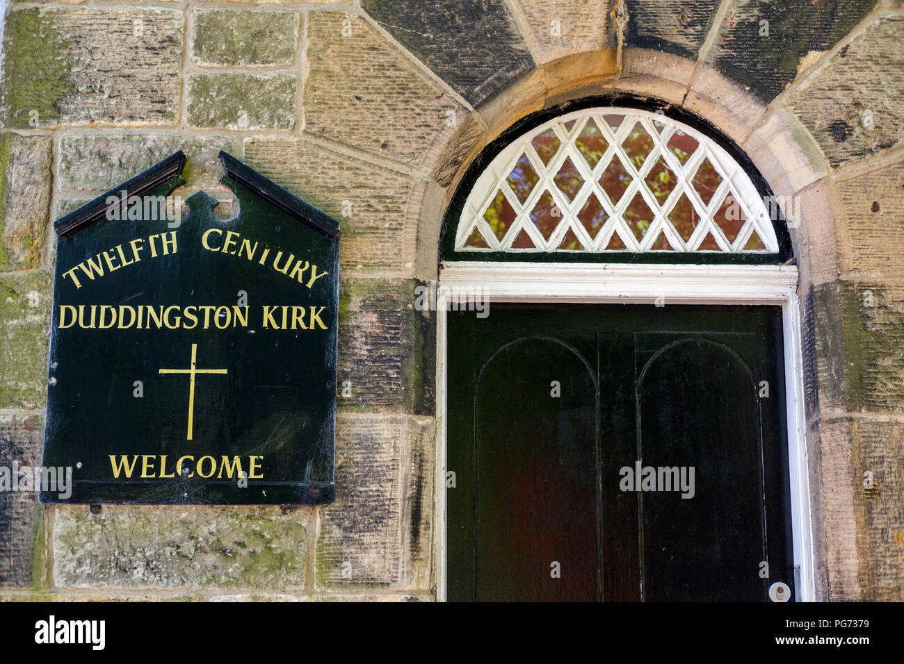 Edinburgh duddingston kirk hi-res stock photography and images - Alamy