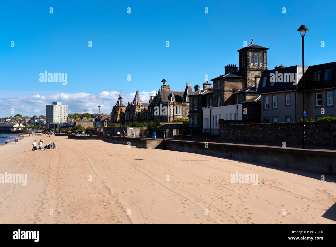 Edinburgh beach hi-res stock photography and images - Alamy