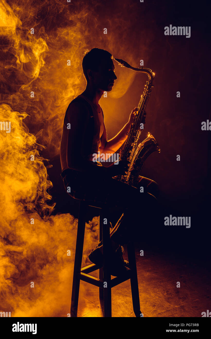 Saxophone profile hi-res stock photography and images - Alamy