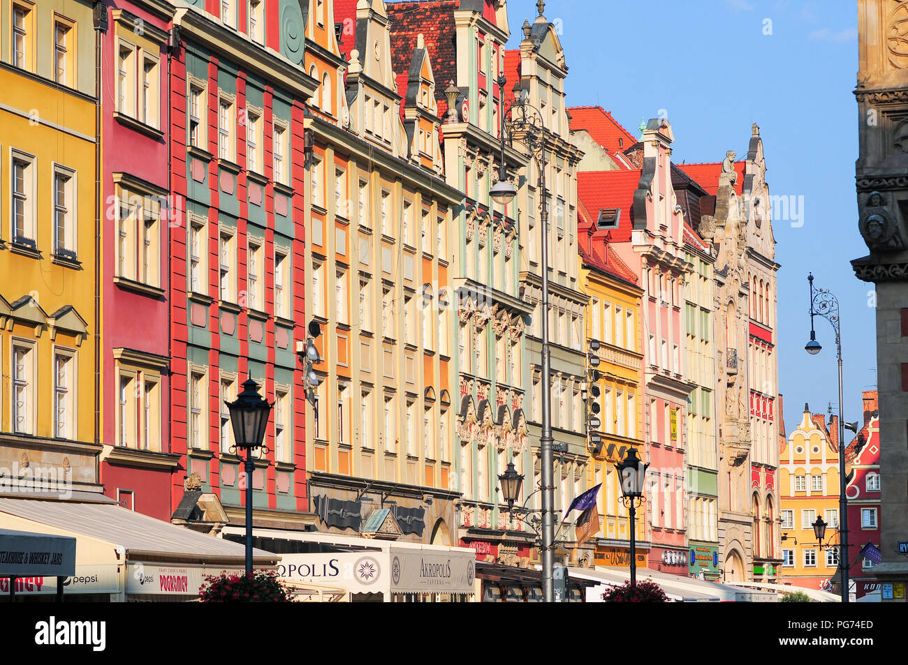 Facades of old historic tenements on Rynek (Market Square) in Wroclaw ...